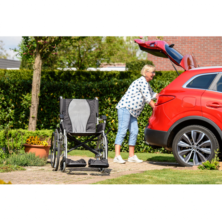 Karma Ergo Light 2 Ultra Leichtgewichtsrollstuhl scherervital Ihr ...